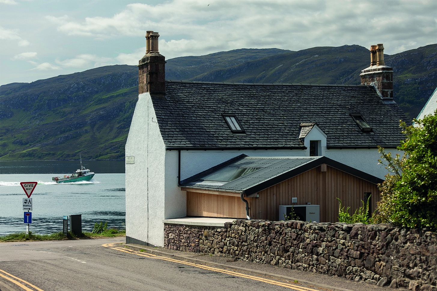 Helen Lucas Architects Edinburgh | project | seafront cottage | home